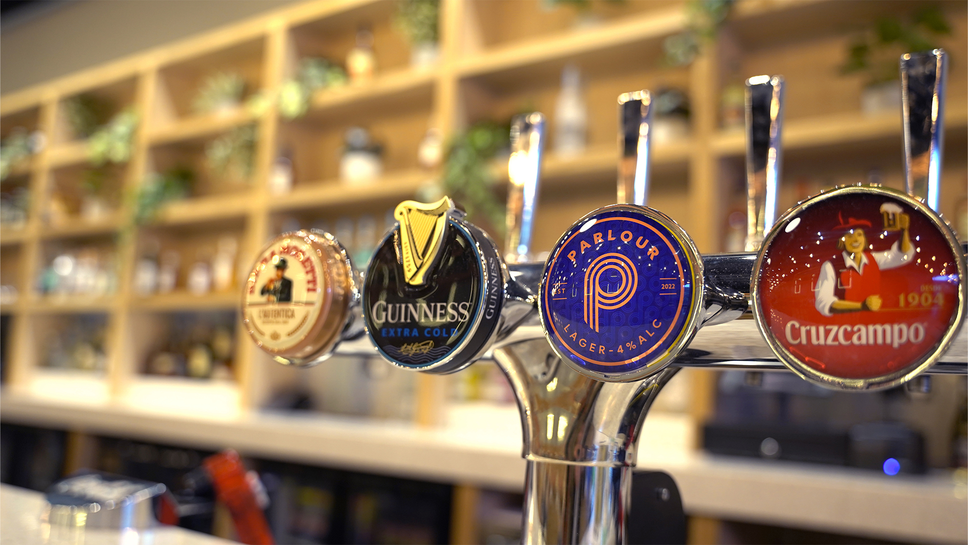 Parlour Bar And Eatery - Karta